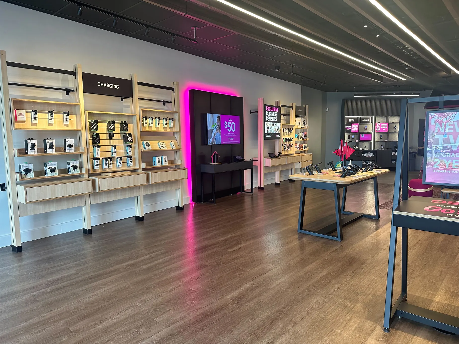 T-Mobile Knott & Katella | Cypress, CA