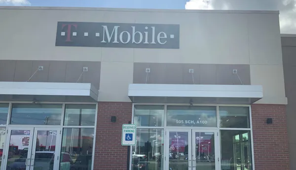 Smart Phones at T-Mobile Schillinger Rd & Airport Blvd in Mobile, AL