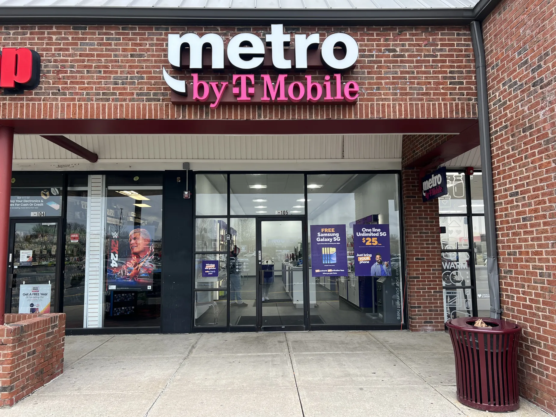 Metro by T-Mobile 935 RIVERDALE ST | WEST SPRINGFIELD, MA