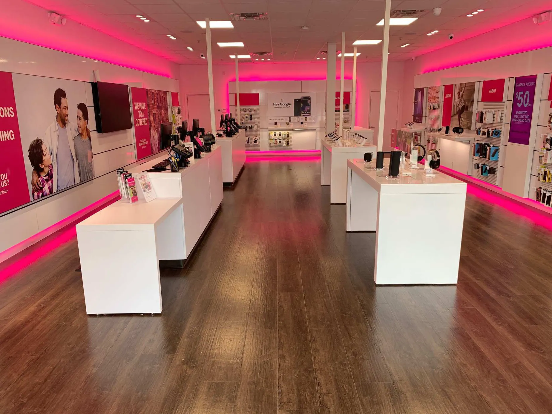T-Mobile Valley Ranch Town Center | New Caney, TX