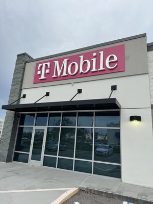 Find T-Mobile locations in North Port, FL