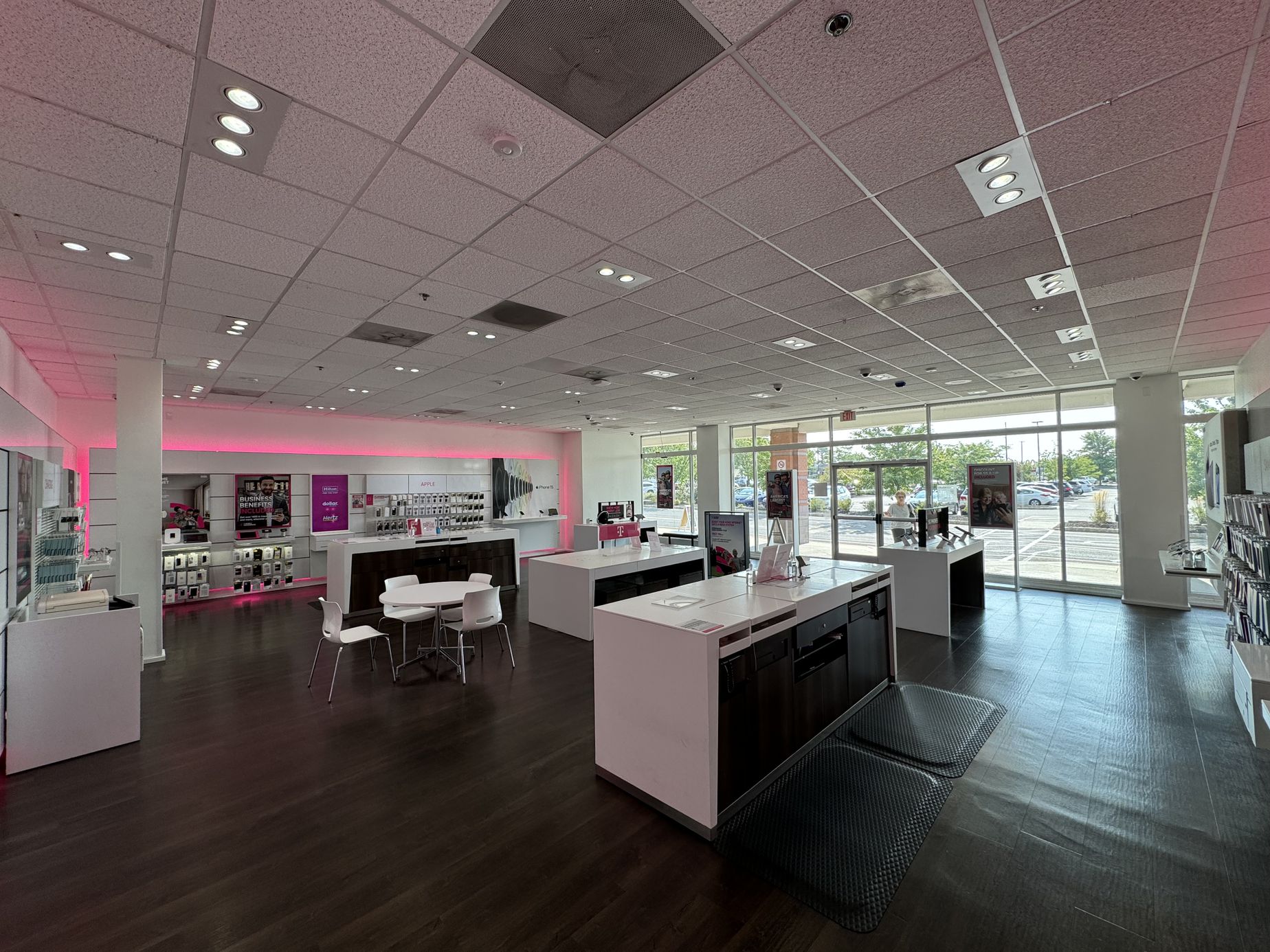 T-Mobile Brick Commons: Neighborhood Store in Brick Township, NJ