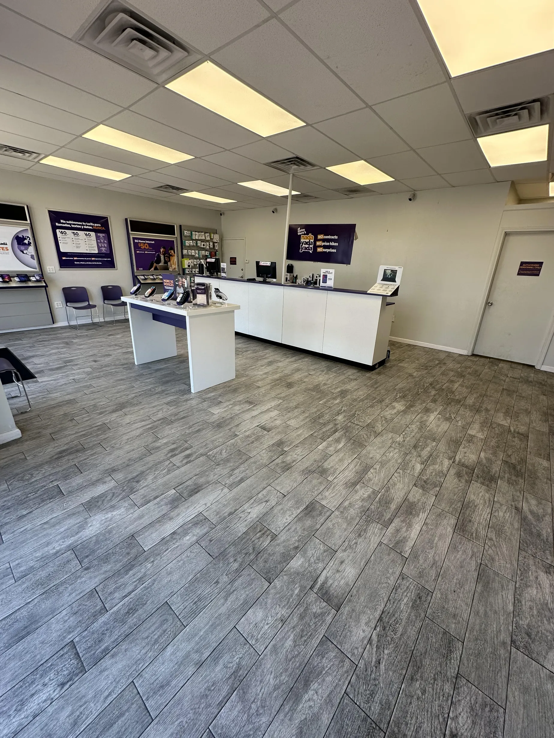 Metro by T-Mobile 4326 Cane Run Rd | Louisville, KY