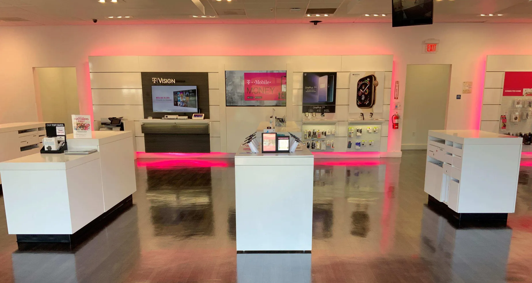 T-Mobile Euclid & Broadway | Anaheim, CA