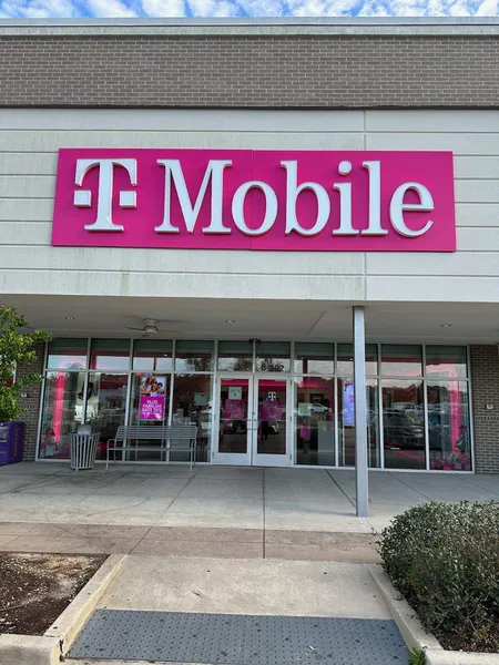 Smart Phones at T-Mobile Government & I-65 in Mobile, AL