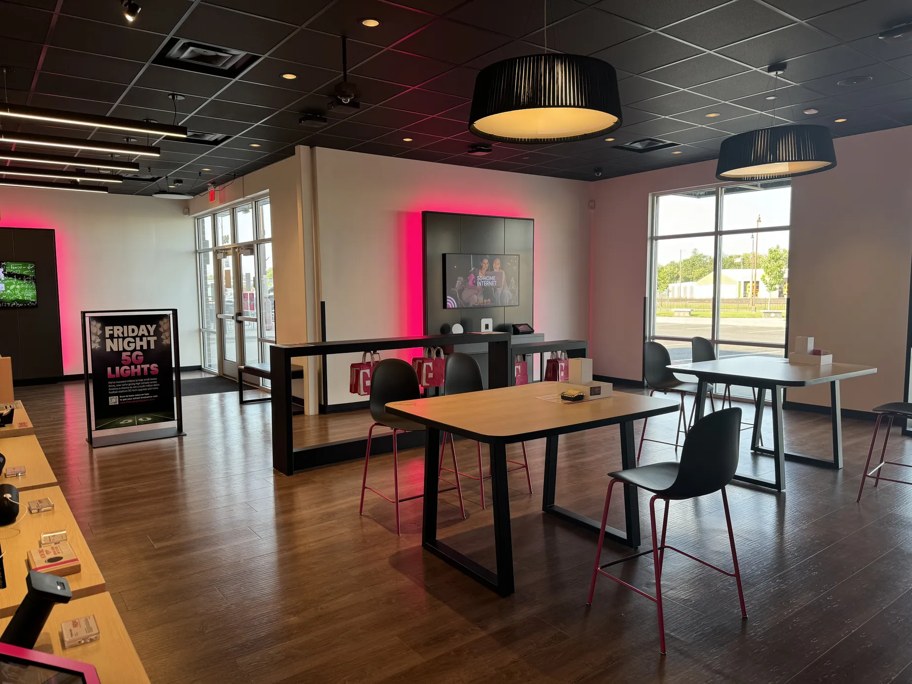 T-Mobile Downtown Crossing | Detroit Lakes, MN