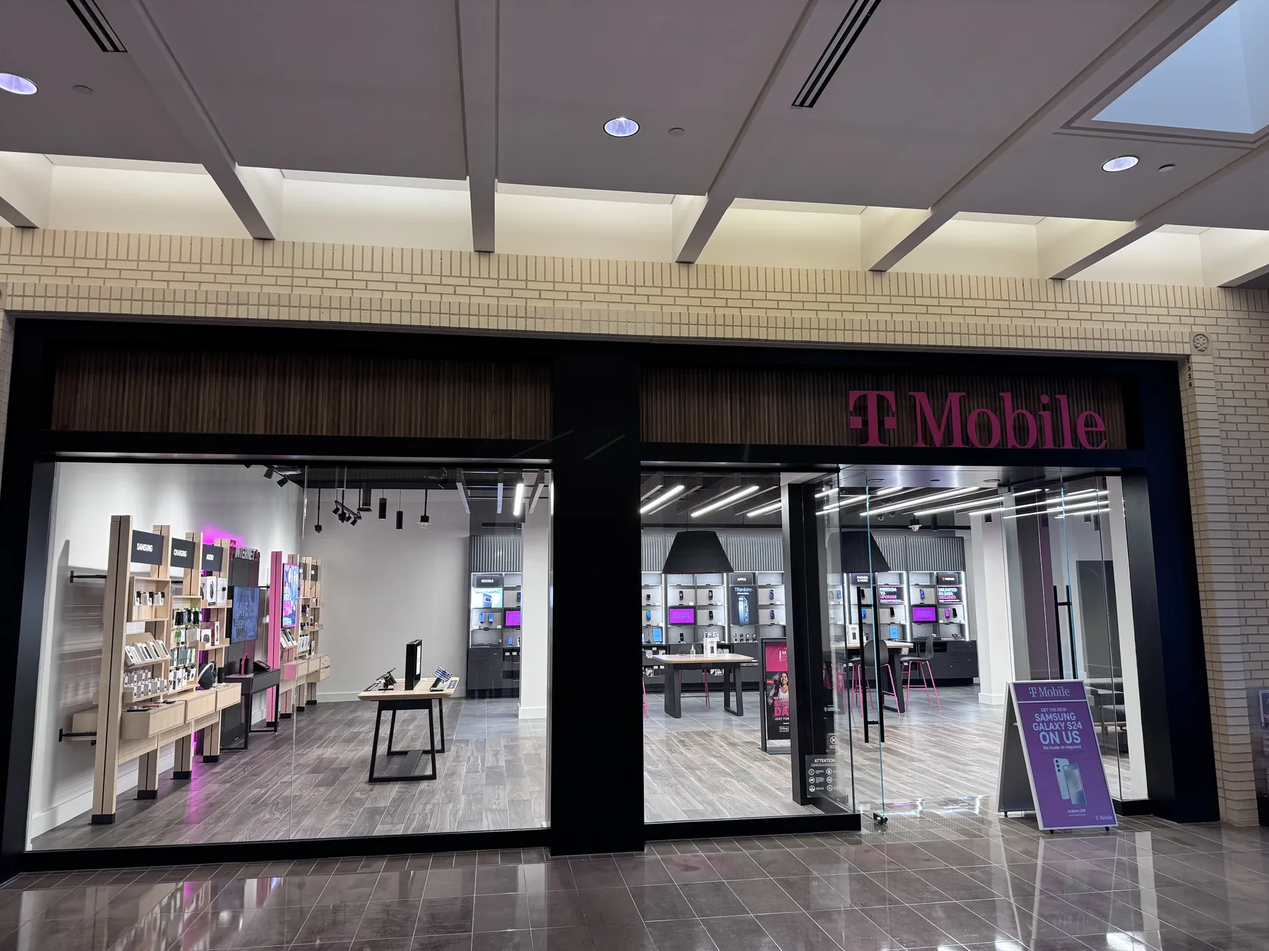 T-Mobile NorthPark Center | Dallas, TX