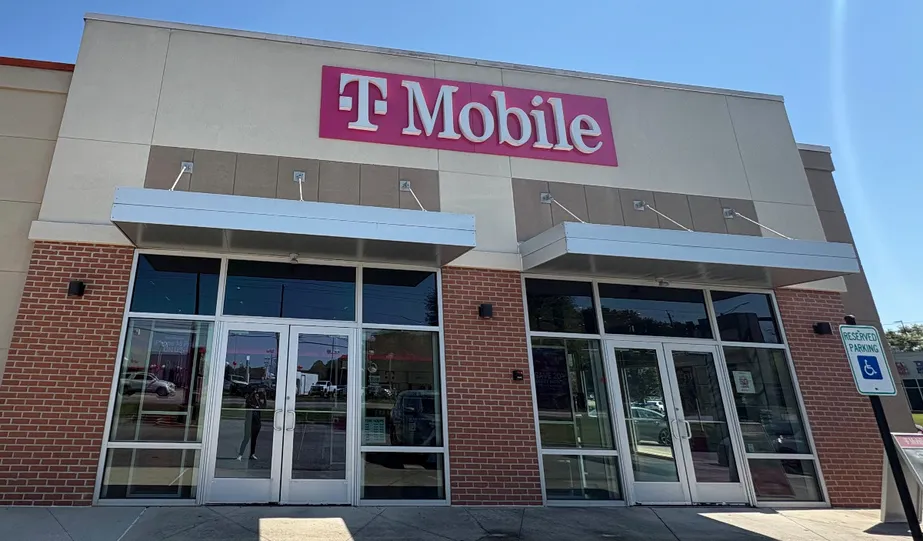 T-Mobile Schillinger Rd & Airport Blvd | Mobile, AL