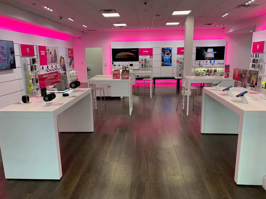T-Mobile Washington Square Mall | Portland, OR