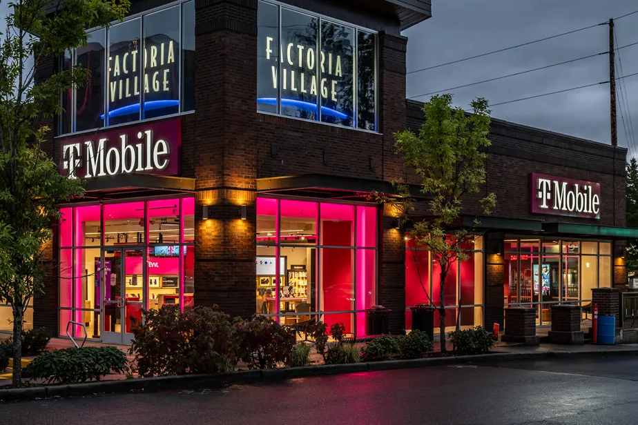 T-Mobile Factoria & SE 36th St | Bellevue, WA