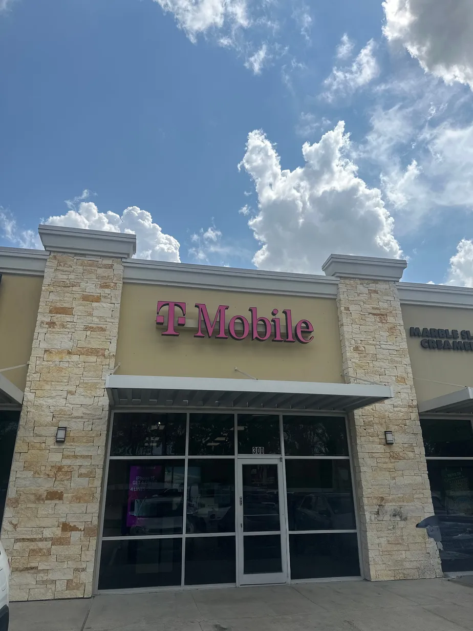 T-Mobile Tomball Pkwy & State Hwy 249 | Houston, TX