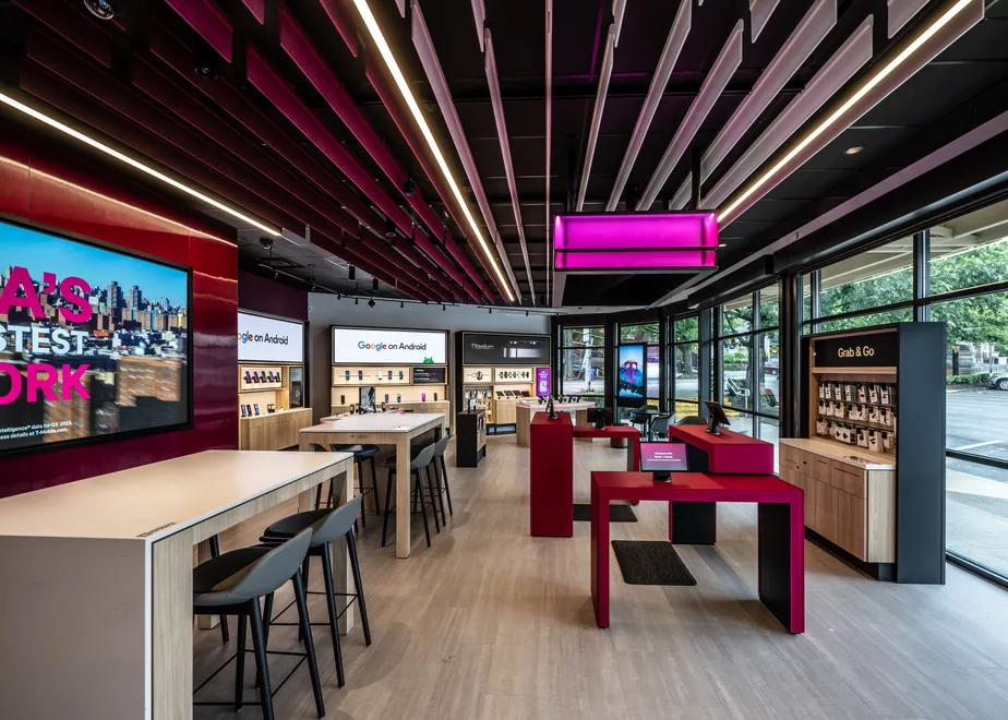 T-Mobile Rainier Ave S & S Andover St | Seattle, WA