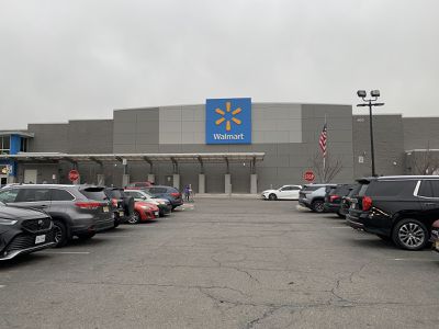 Boost Mobile dentro de Walmart en 400 Park Pl, Secaucus, NJ | Boost ...