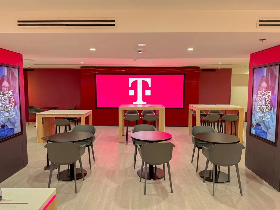 T-Mobile 6th & Pine | Seattle, WA