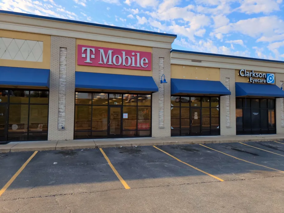 T-Mobile The Plaza & E Hwy 47 | Troy, MO