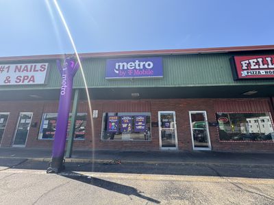 Metro by T-Mobile 1626 Lincoln Way | White Oak, PA