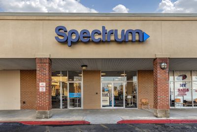 153 Commerce Ave, Lagrange, GA – Spectrum Store