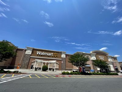Boost Mobile dentro de Walmart en 5825 Thunder Rd NW, Concord, NC ...