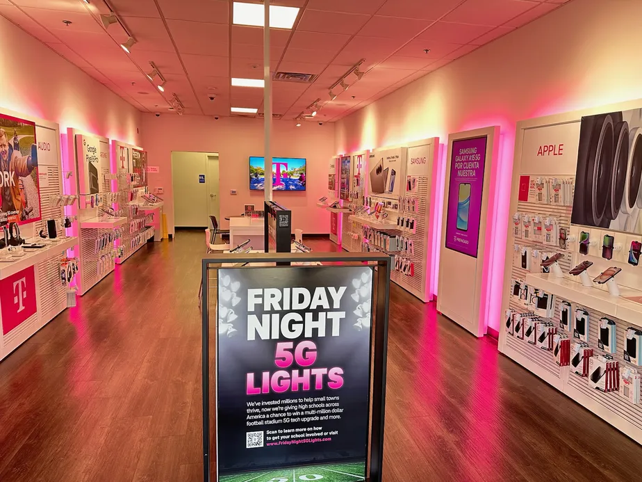T-Mobile Commerce Ave & CA 99 S | Atwater, CA
