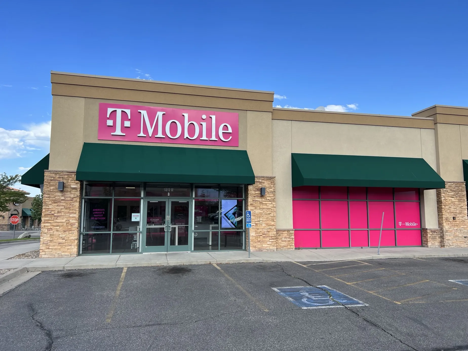 T-Mobile 2000 W & 1800 N | Clinton, UT