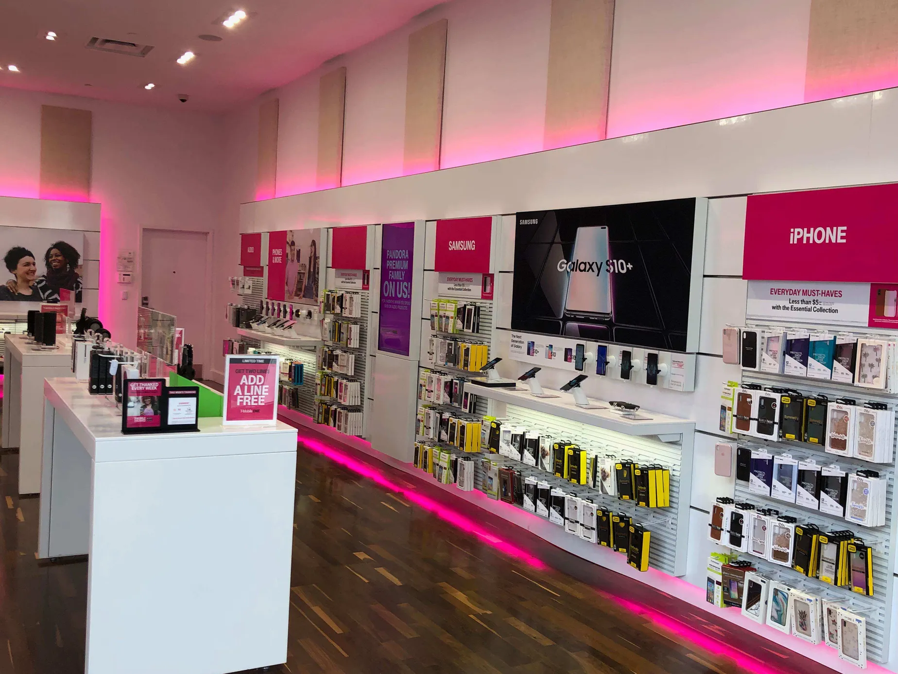 T-Mobile UTC Mall | San Diego, CA