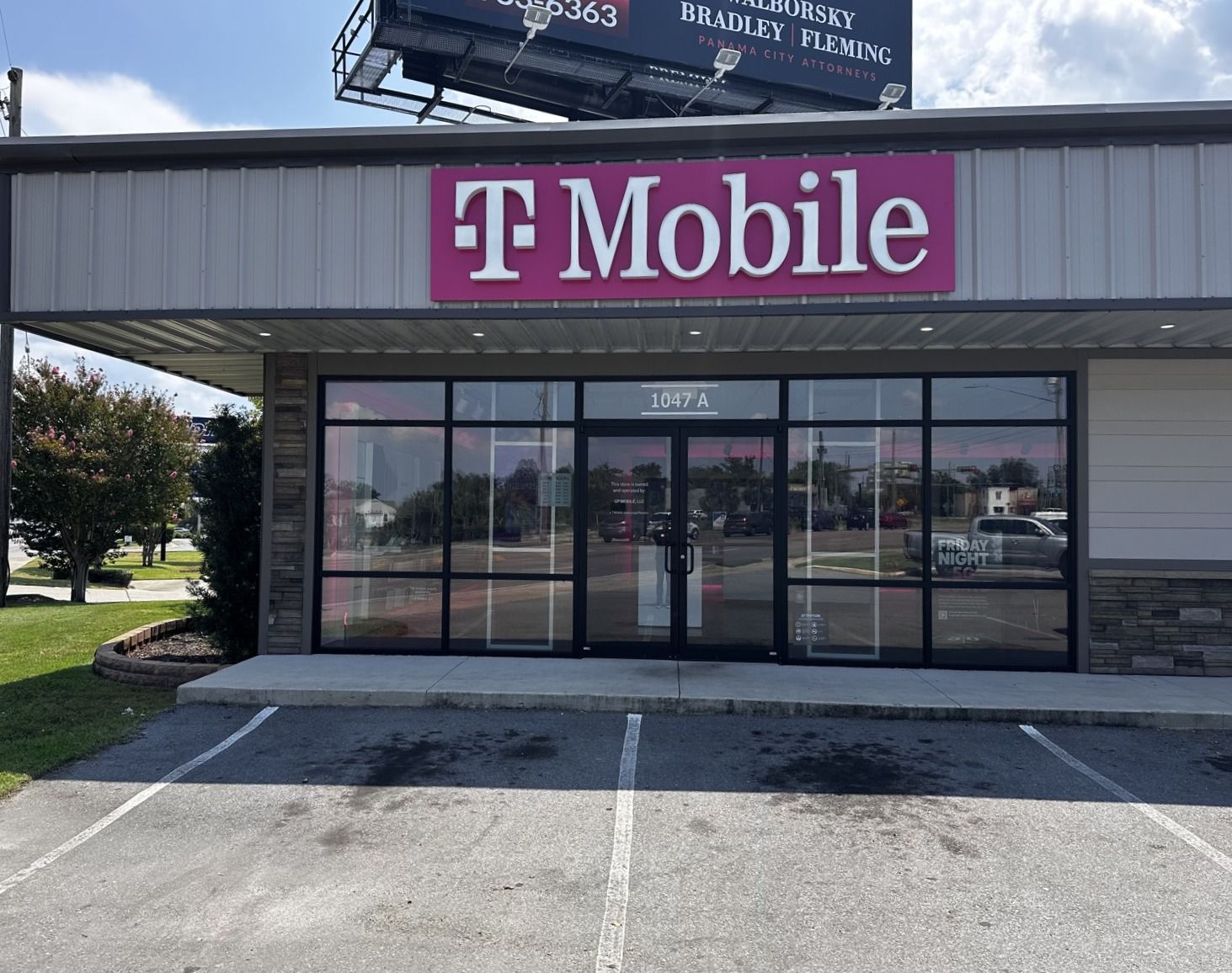 T-Mobile W 23rd Street & Airport Road: Authorized Retailer in Panama ...