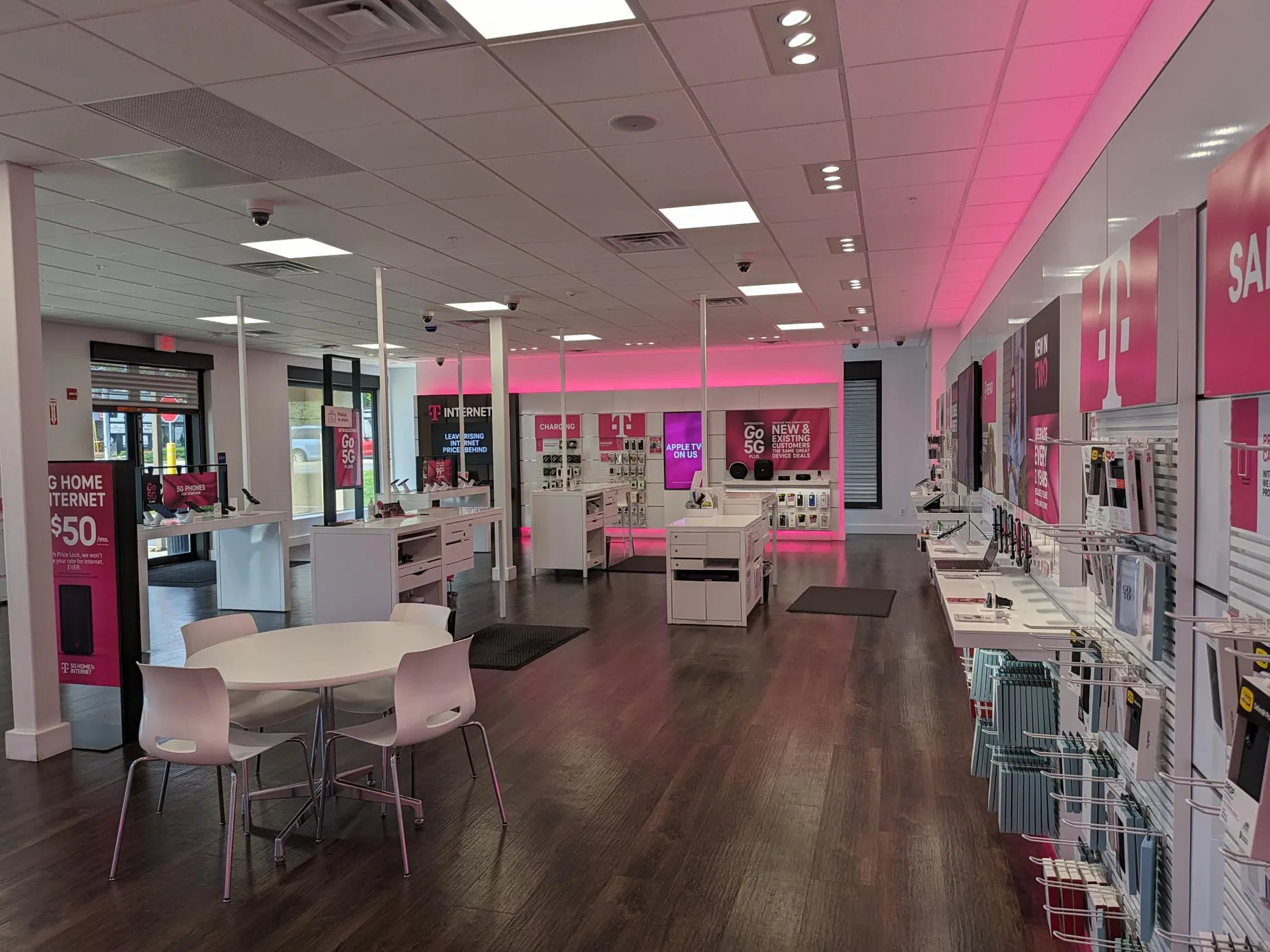 T-Mobile Nashua Daniel Webster Highway | Nashua, NH