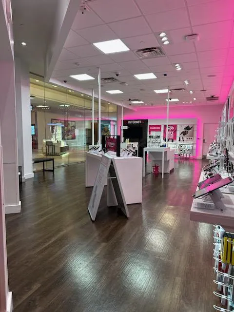 T-Mobile Springfield Mall | Springfield, VA