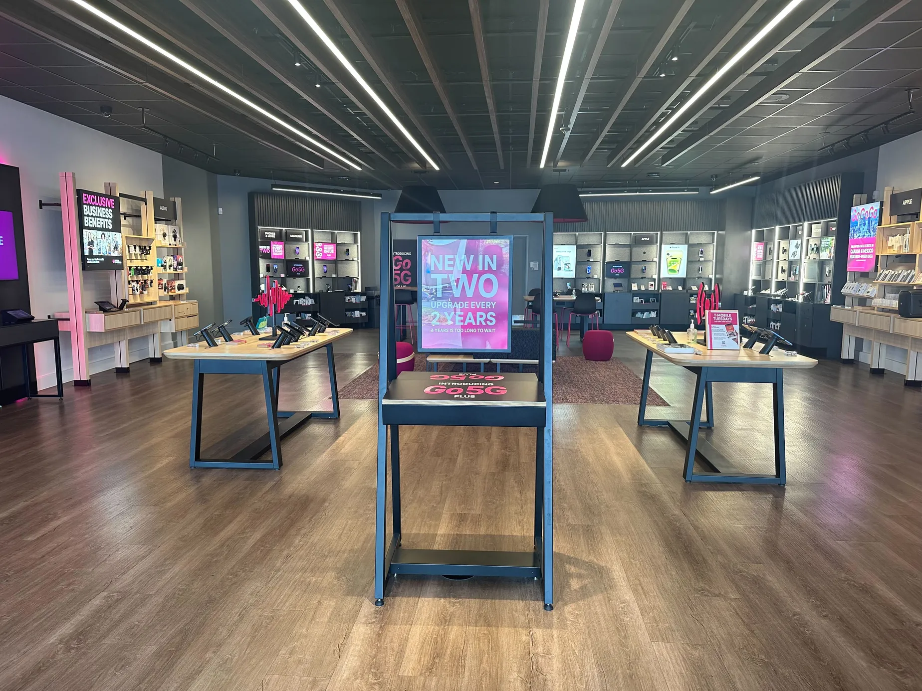 T-Mobile Knott & Katella | Cypress, CA