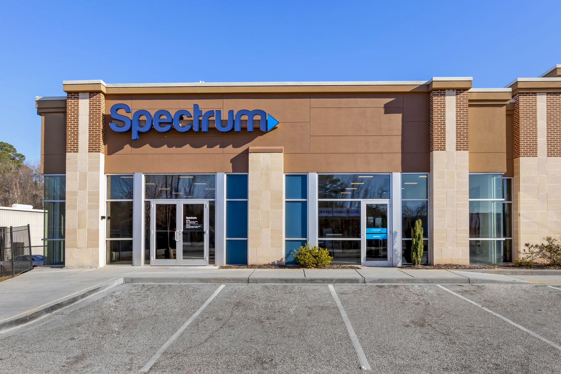 2417 David H McLeod Blvd, Florence, SC – Spectrum Store