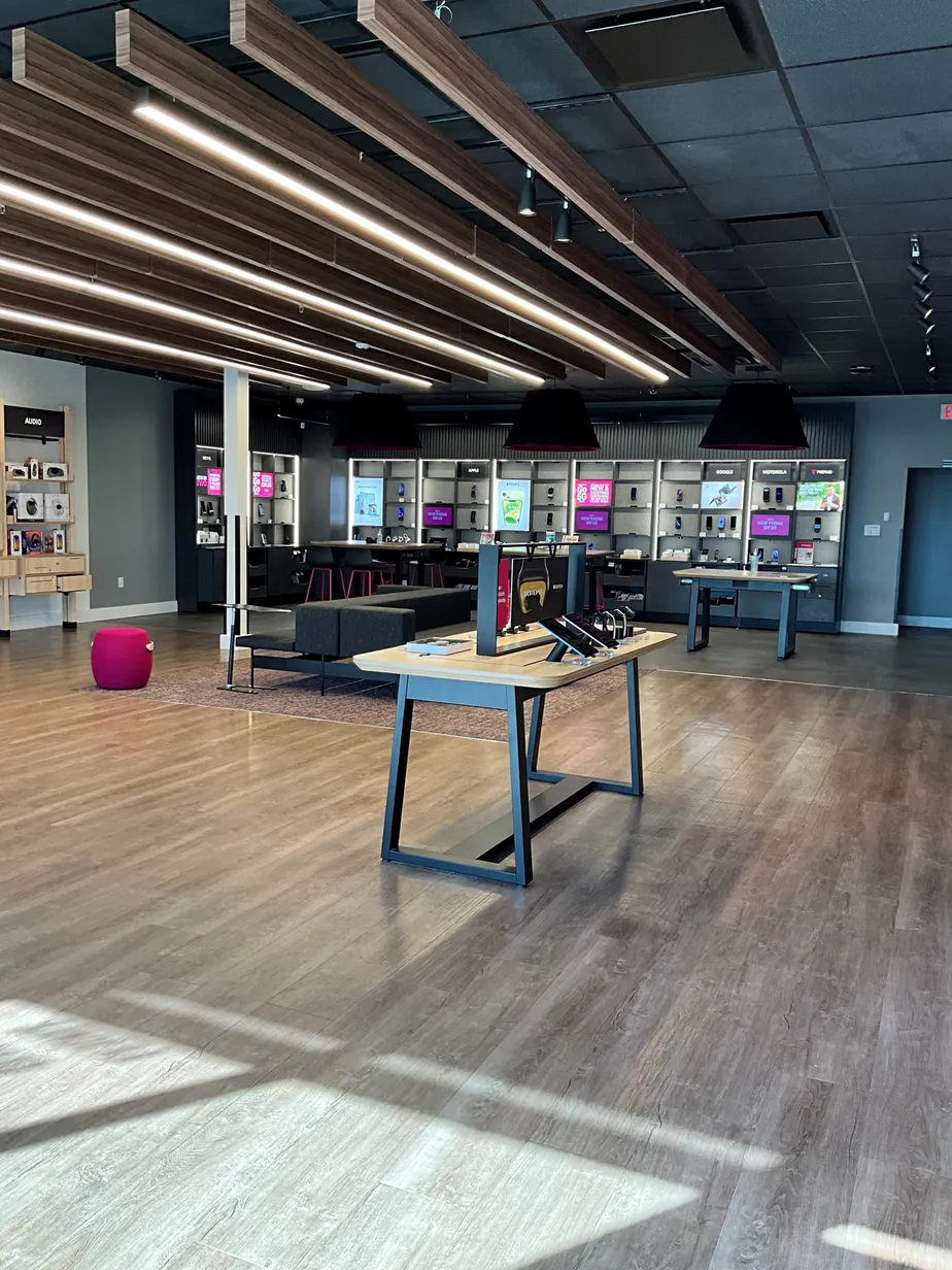 T-Mobile Bandera & Loop 1604 | San Antonio, TX