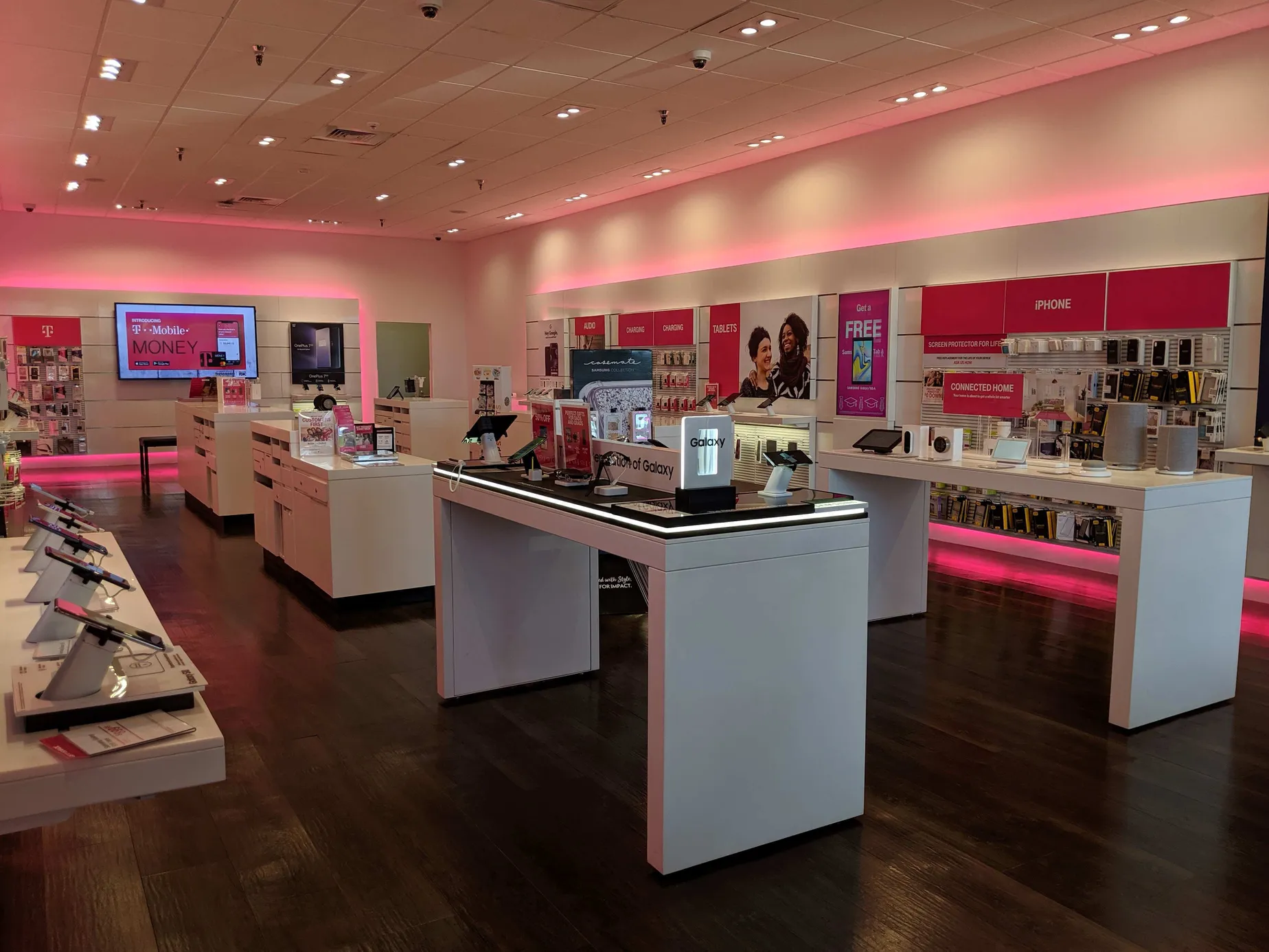 T-Mobile Kamehameha Shopping Center | Honolulu, HI