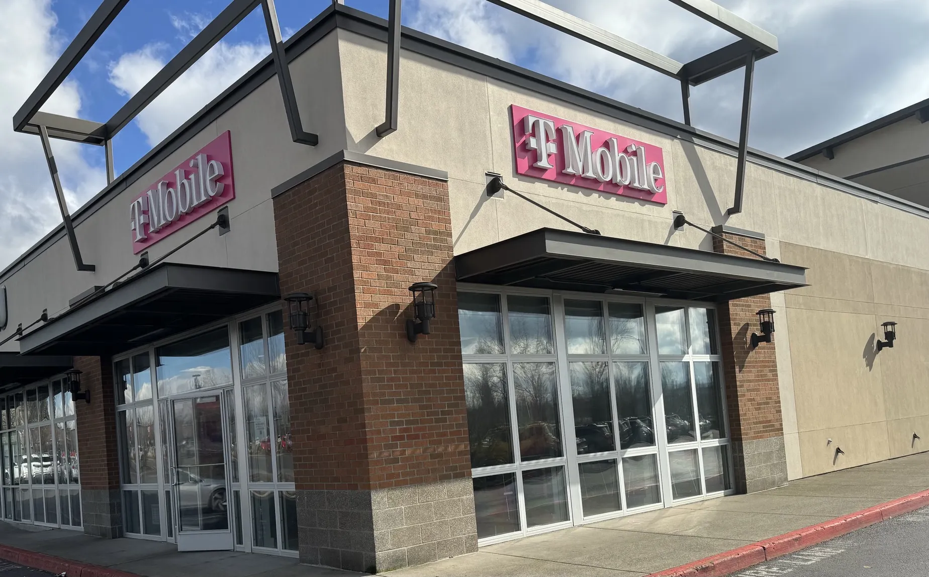 T-Mobile Mall 205 | Portland, OR