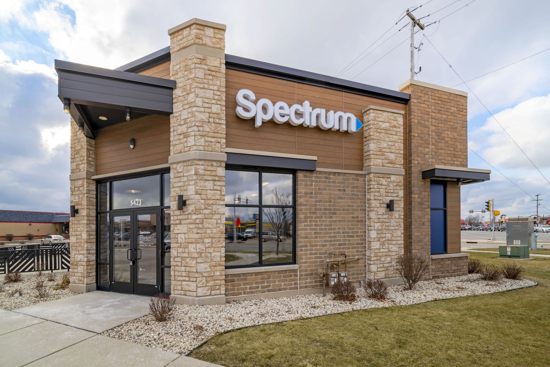 5423B Washington Ave, Mount Pleasant, WI – Spectrum Store