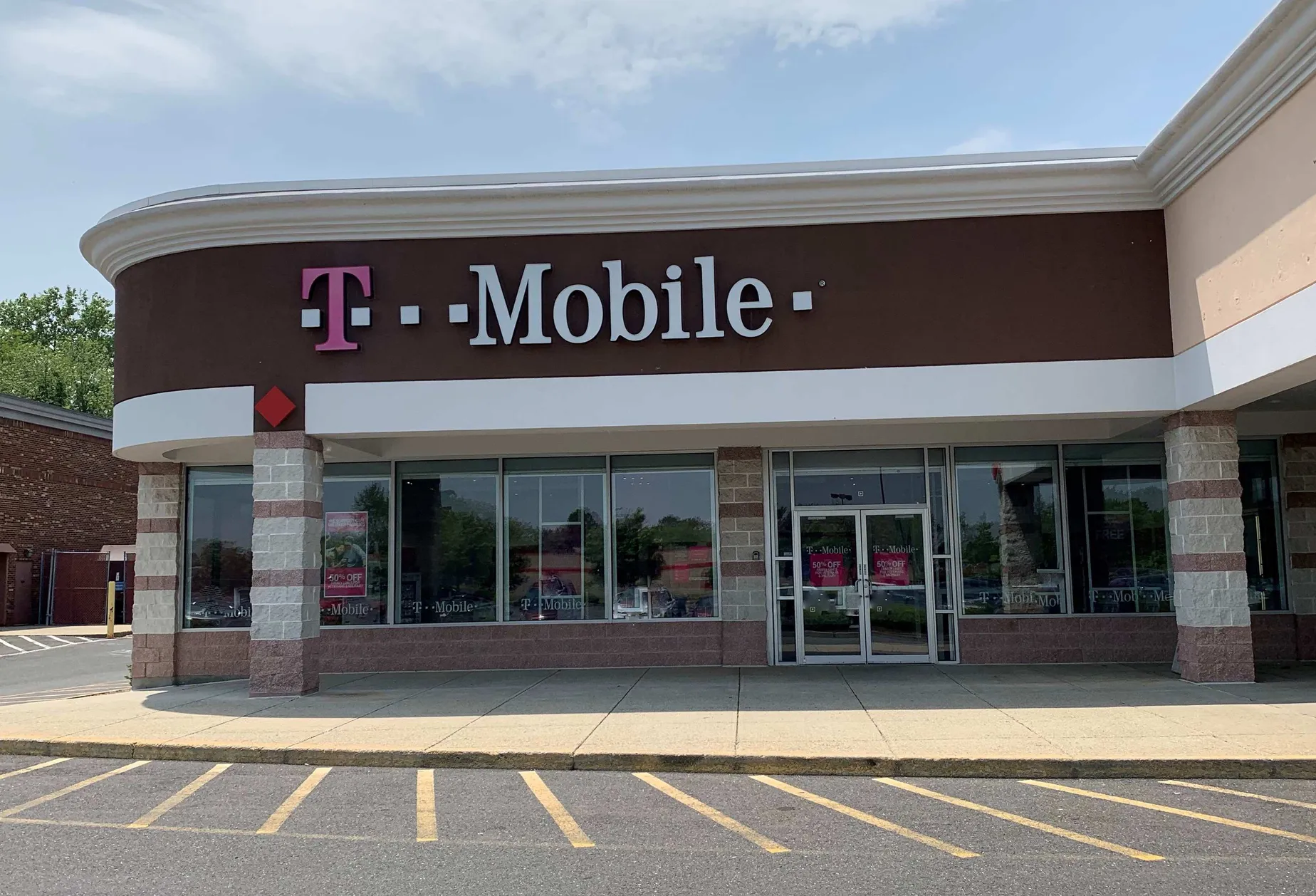 T-Mobile Boston & Sewell | Springfield, MA