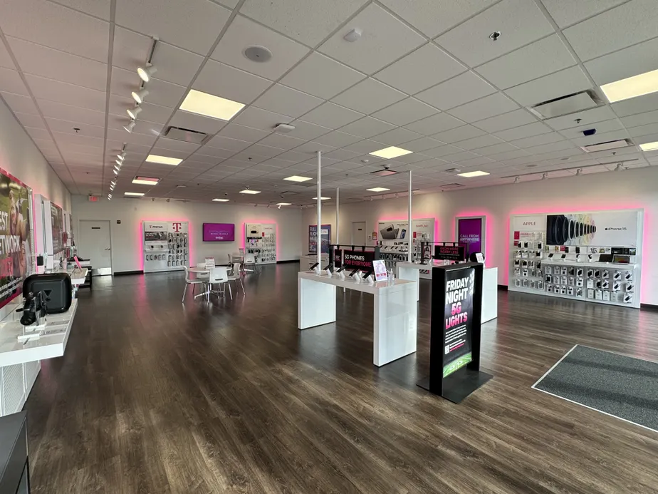 T-Mobile Westview Promenade | Frederick, MD