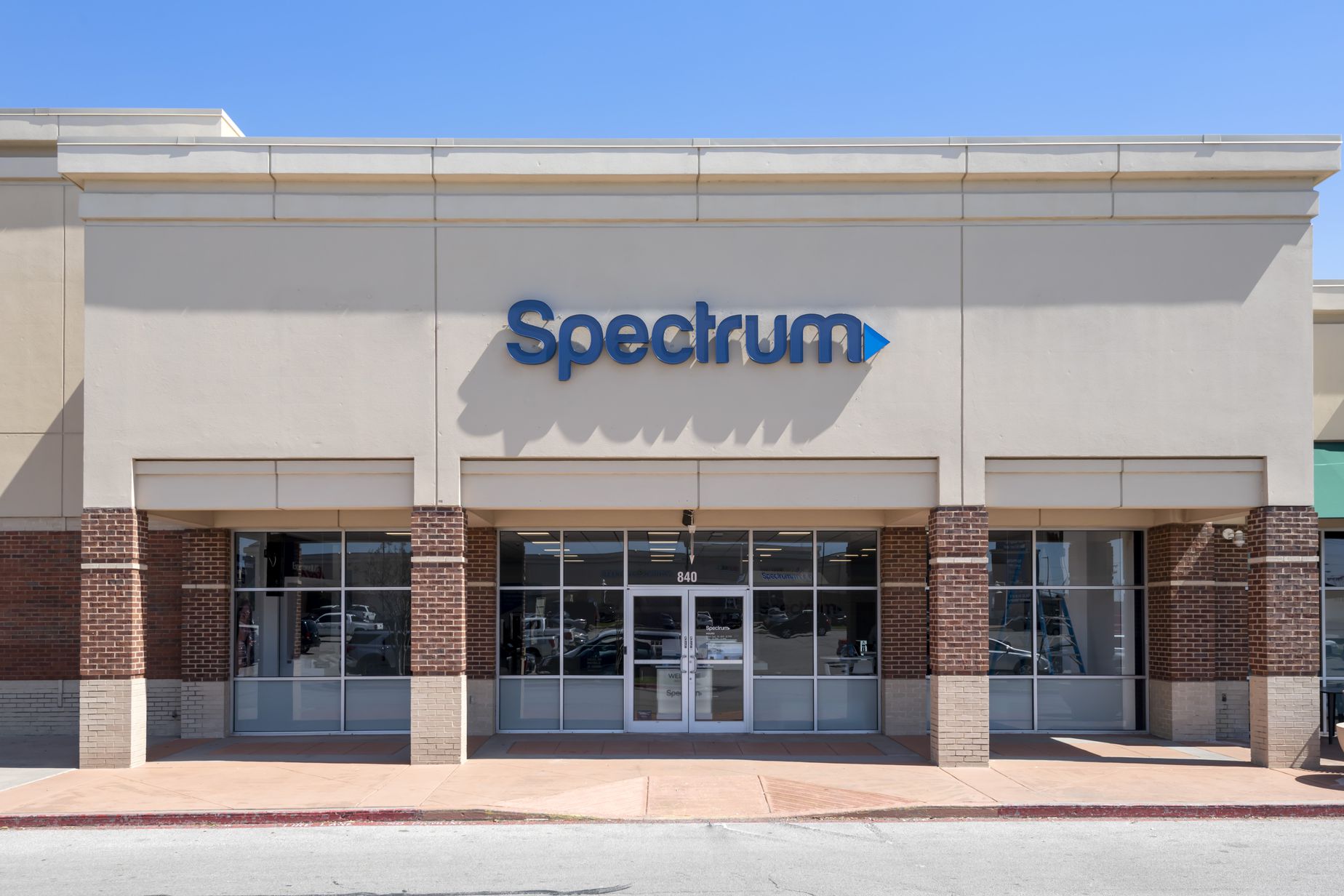 840 NE Mall Blvd, Hurst, TX – Spectrum Store