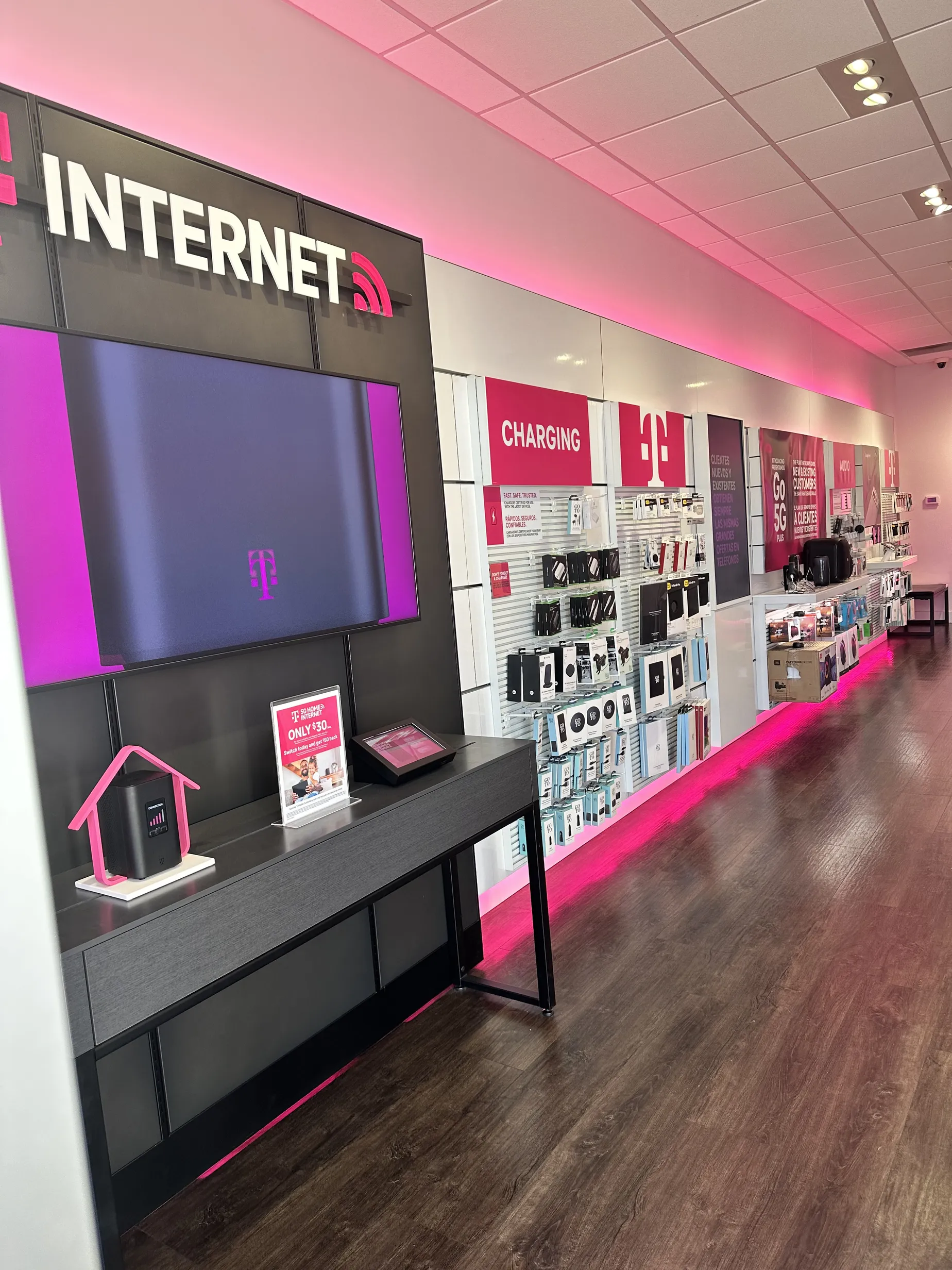 T-Mobile Ih-35 & Hwy 71 | Austin, TX