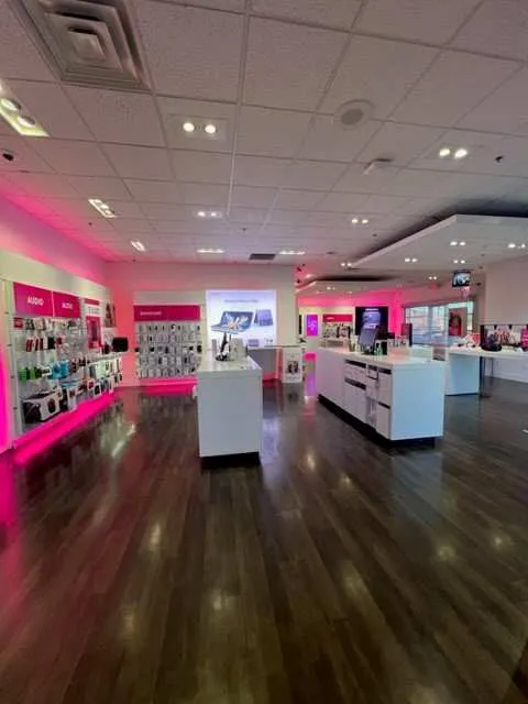 T-Mobile Eastern & Ione | Las Vegas, NV