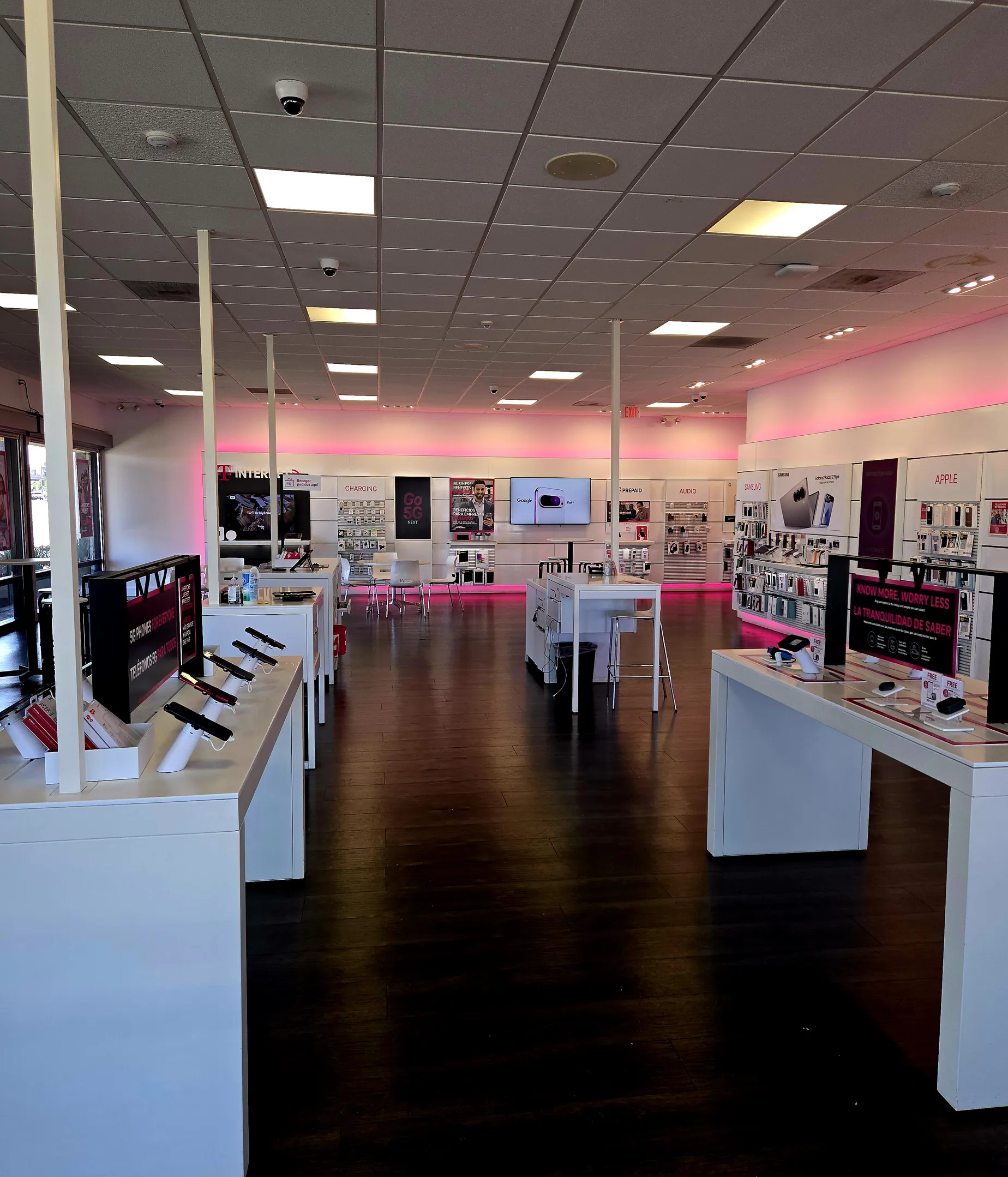 T-Mobile Tustin & Katella | Orange, CA