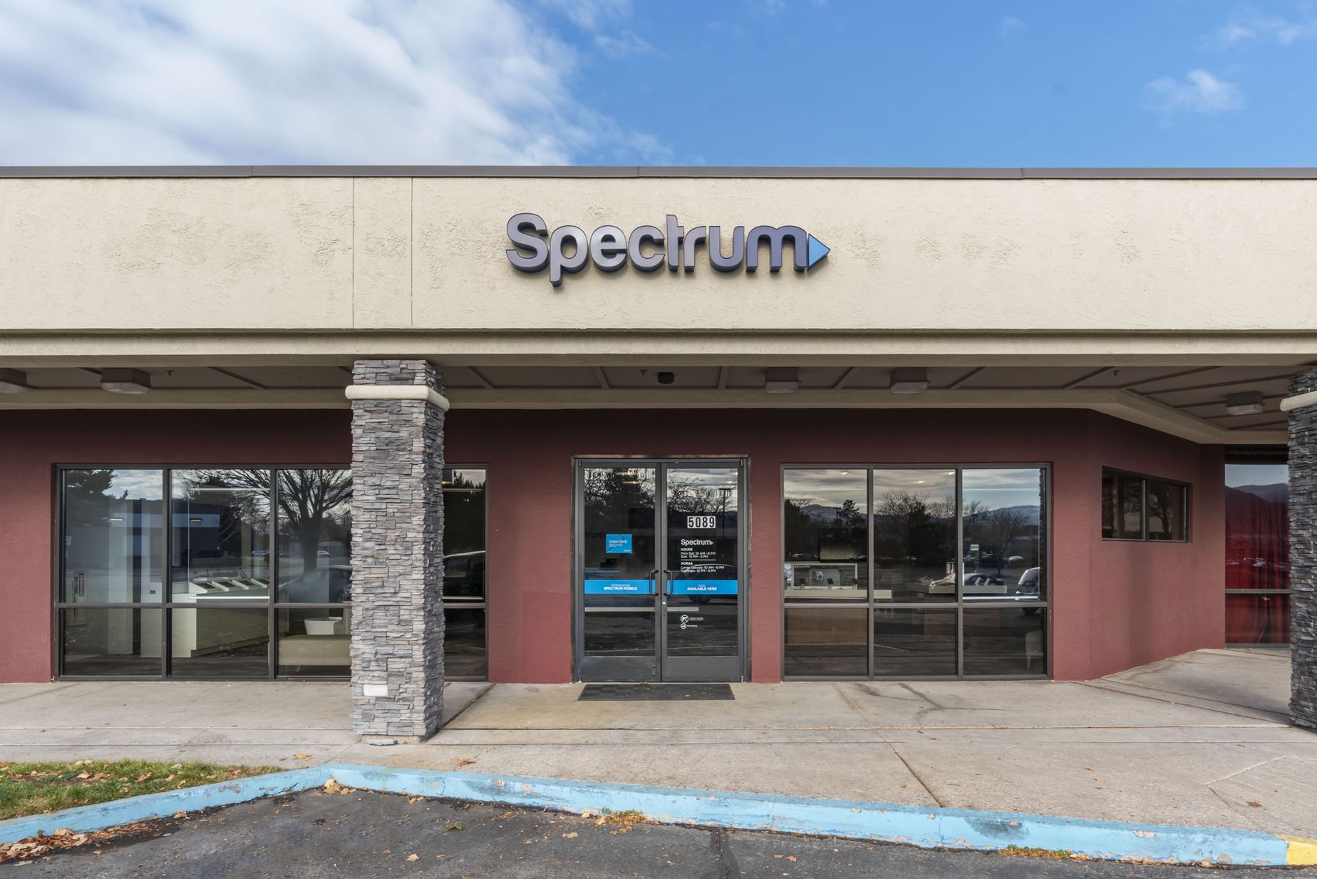 5089 South McCarran Blvd, Reno, NV – Spectrum Store