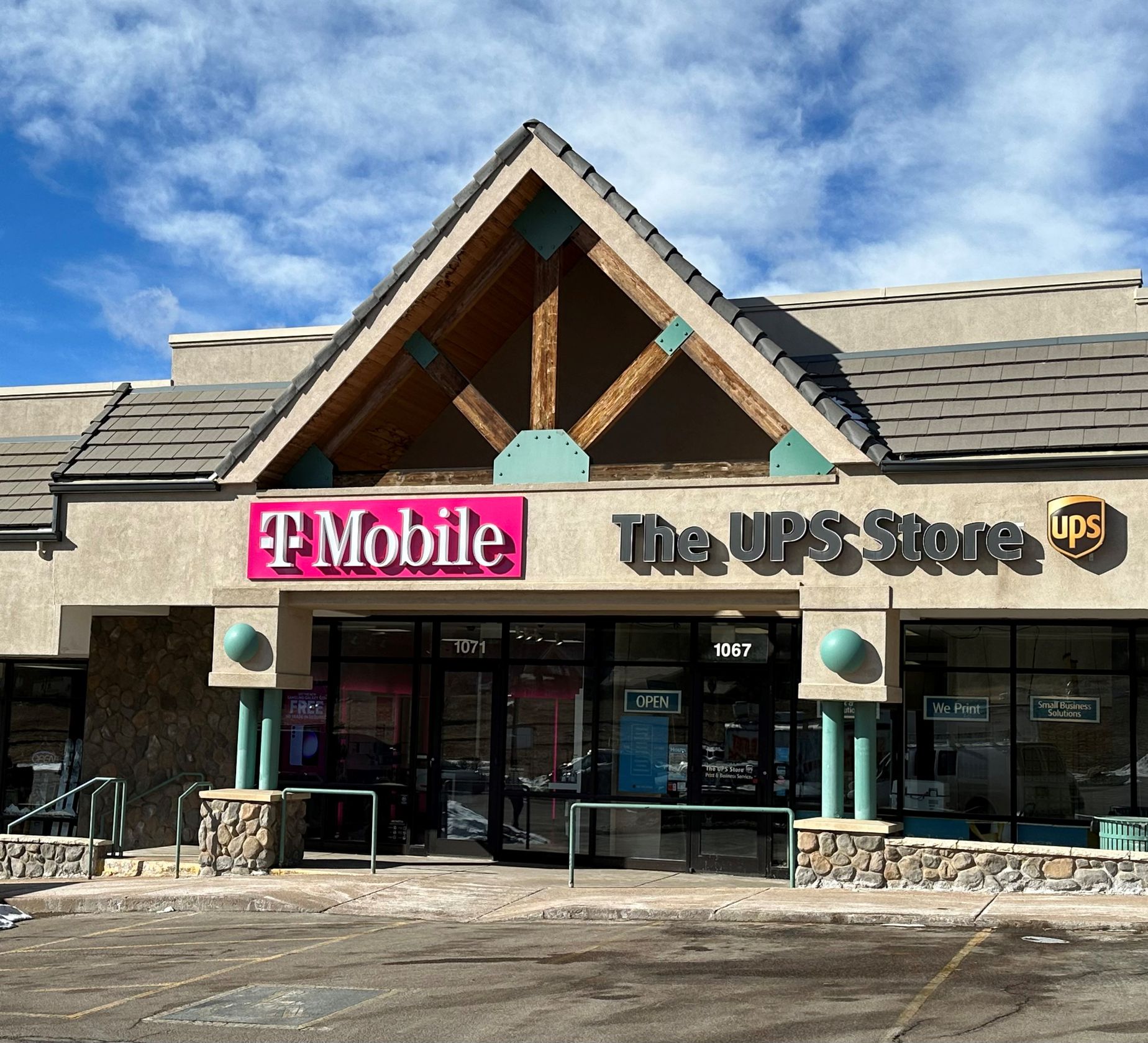 T-Mobile Woodland Park Plaza: Neighborhood Store in Woodland Park, CO