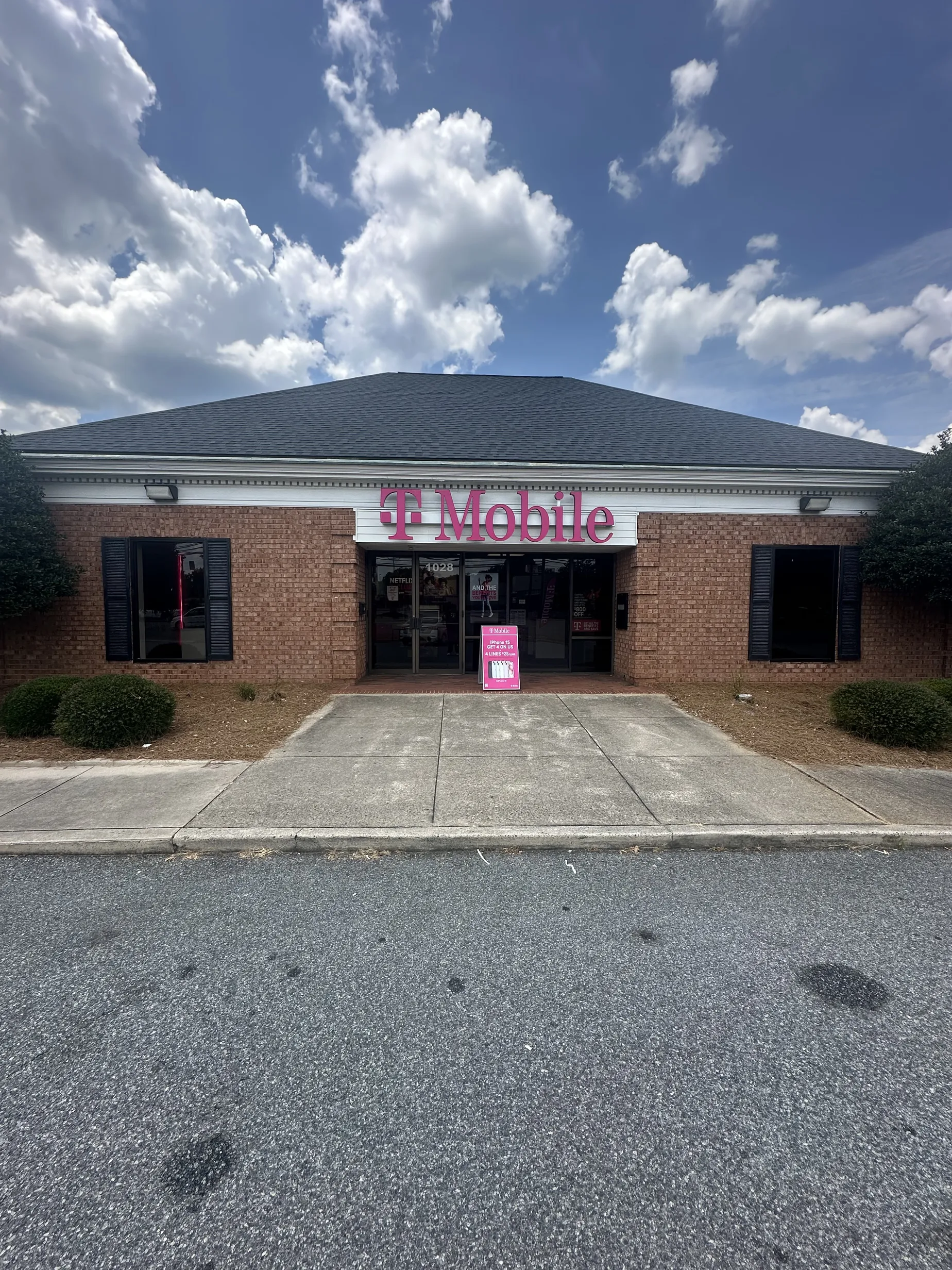 T-Mobile Randolph St & Julian Ave | Thomasville, NC