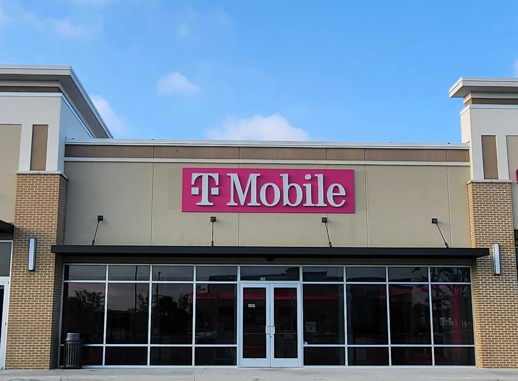 T-Mobile St Johns Town Center | Jacksonville, FL