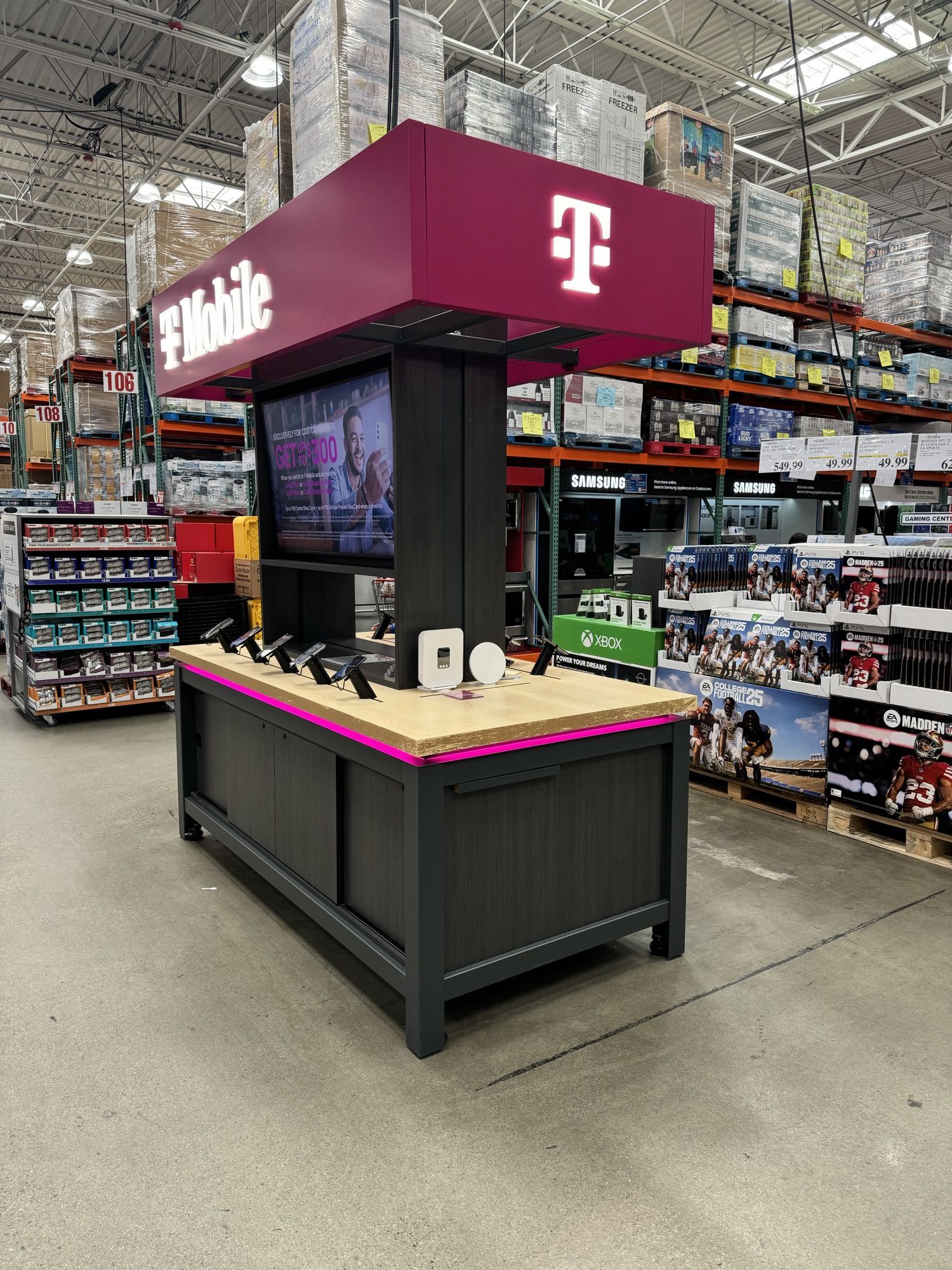 T-Mobile at Costco: Waltham, MA