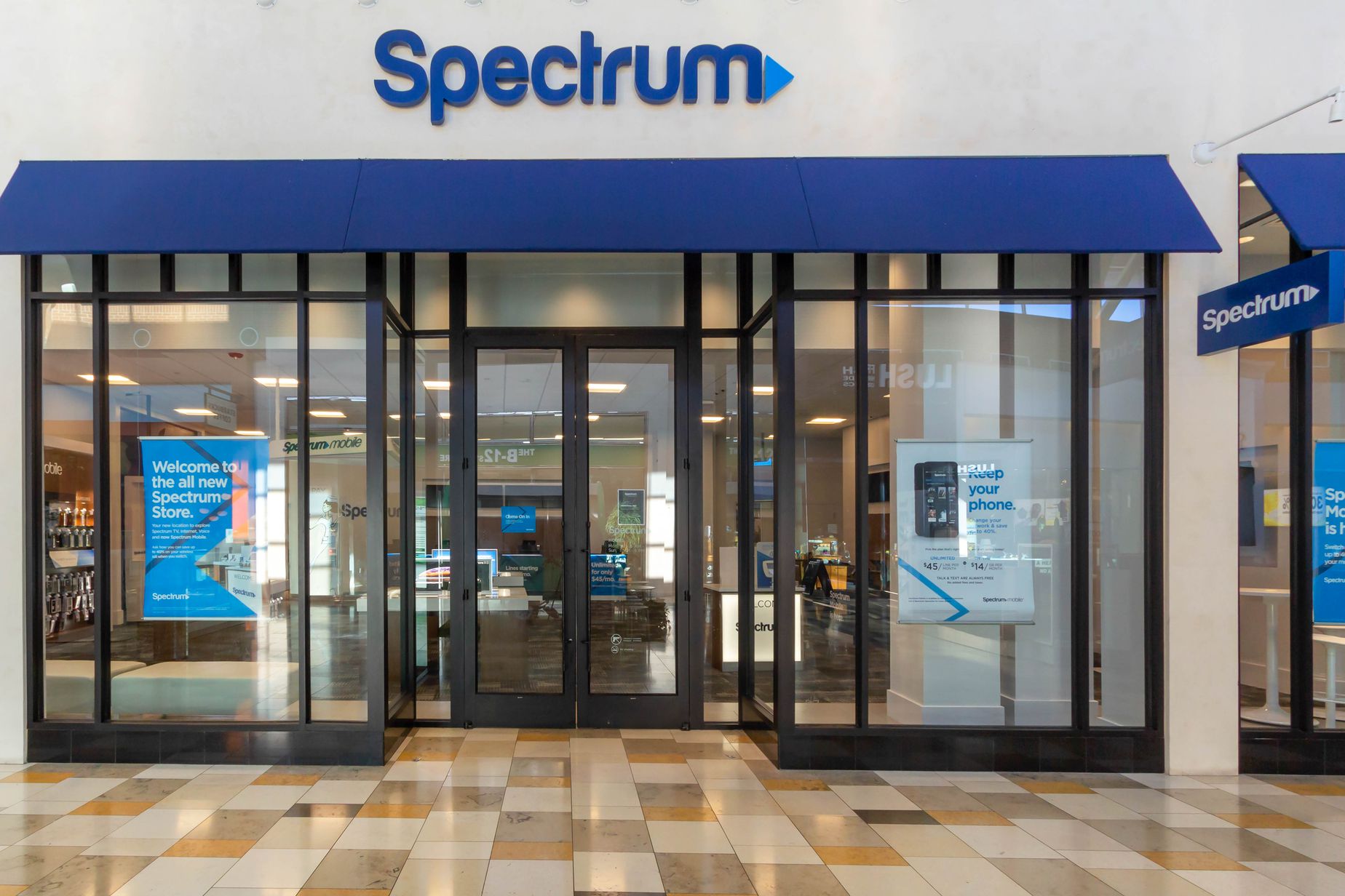 872 Brandon Town Center Mall, Brandon, FL – Spectrum Store