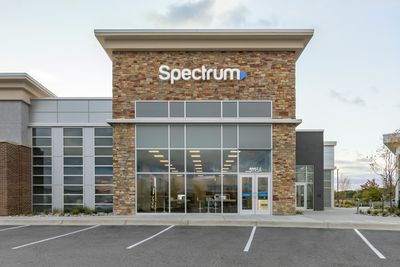 5095 Century Ave, Kalamazoo, MI – Spectrum Store