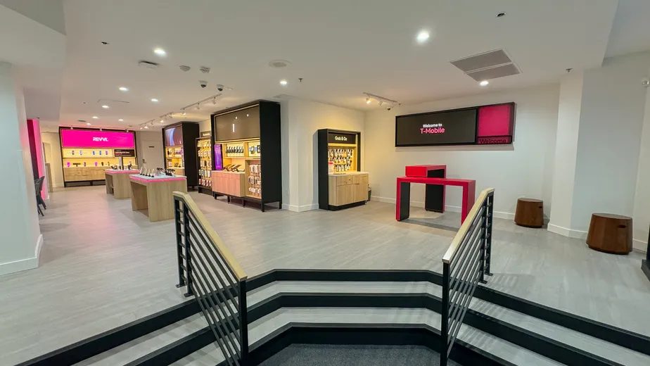T-Mobile 6th & Pine | Seattle, WA