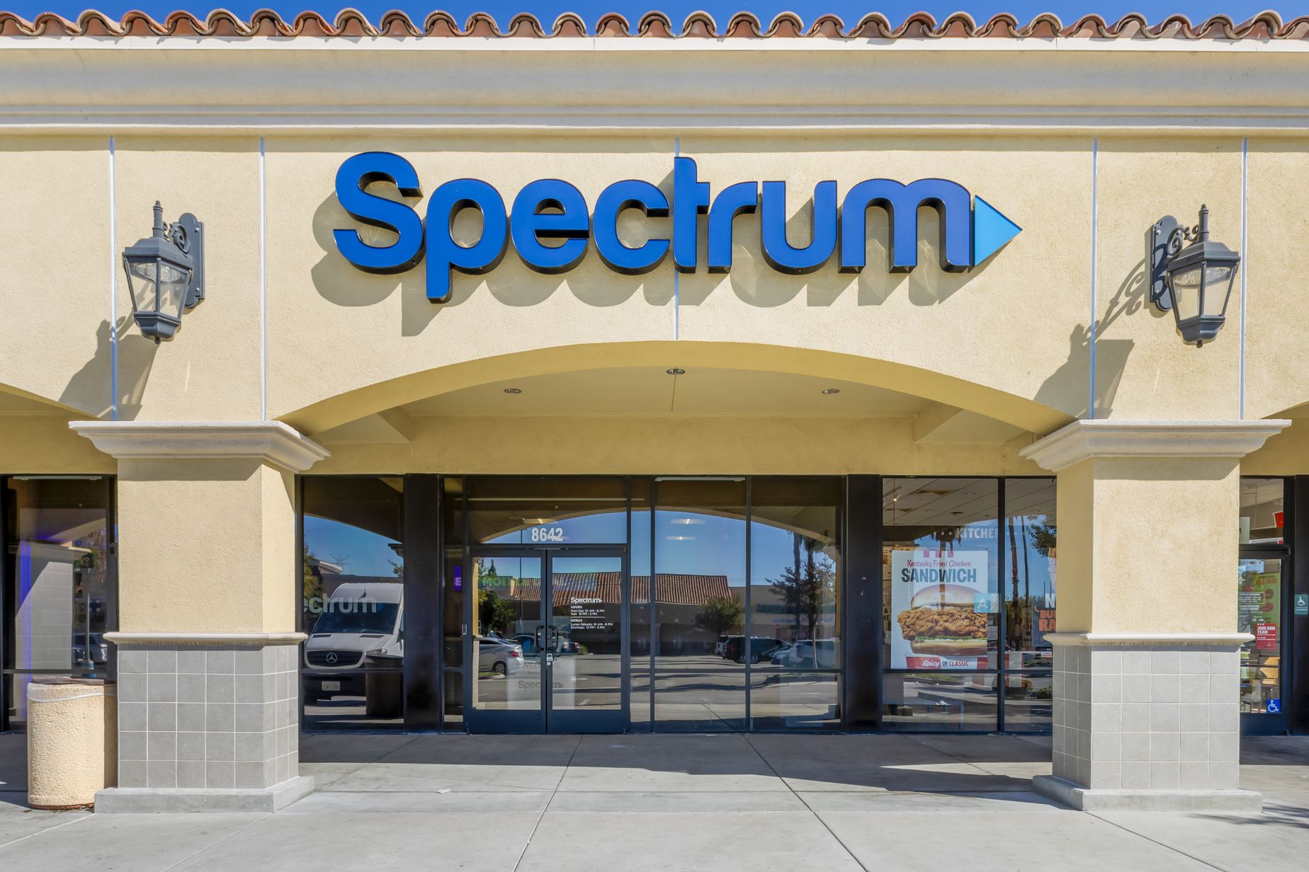 8642 Whittier Blvd, Pico Rivera, CA – Spectrum Store