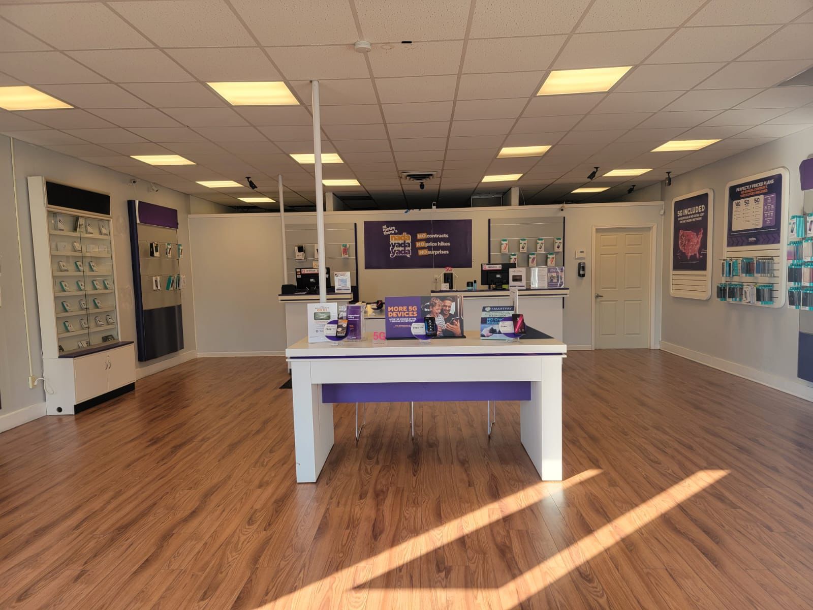 Metro by T-Mobile 2681 Youngstown Rd SE | Warren, OH